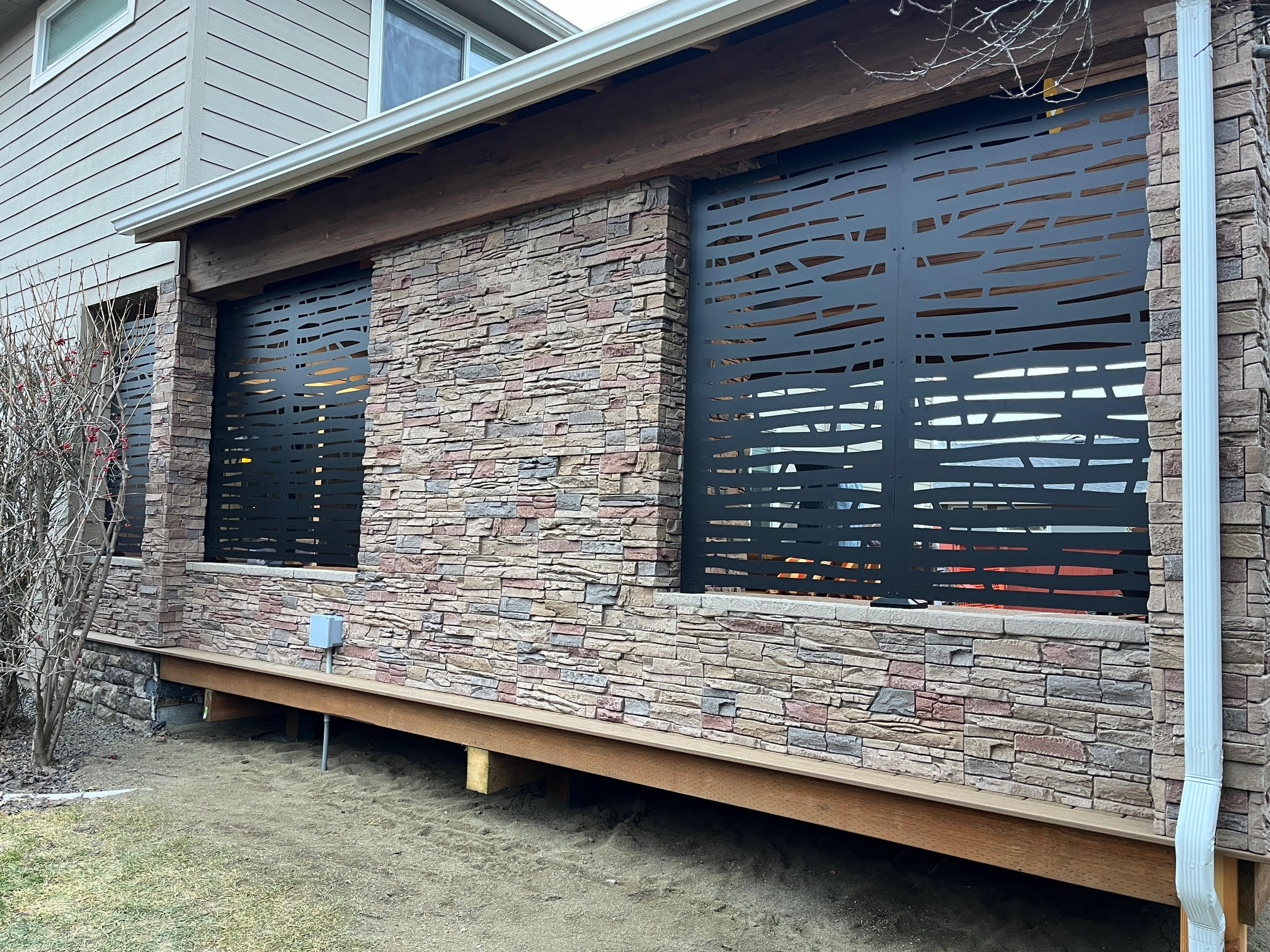 Jim's Exterior Stone Accent Wall - GenStone